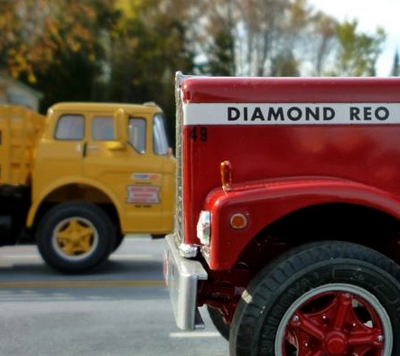 Photo: FordCbehindDR.jpg | AMT Diamond Reo Texaco album | Mackinac359 ...