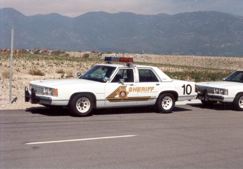 copcar dot com - The home of the American Police Car - Photo Archives