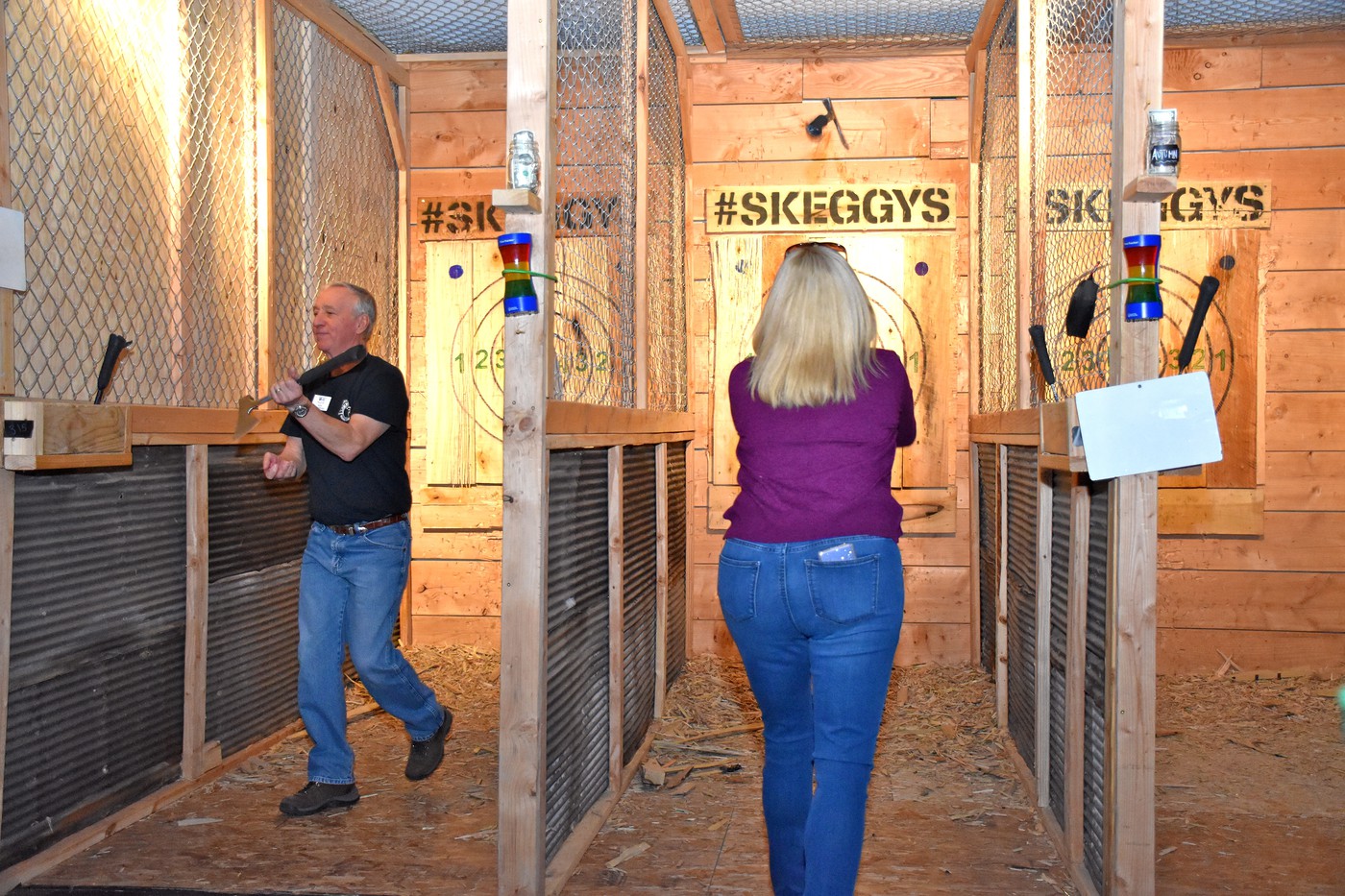 Photo: DSC 0073 | 2022 02-19 Skeggy's Axe Throwing Party album | AAVetteClub | Fotki.com, photo ...
