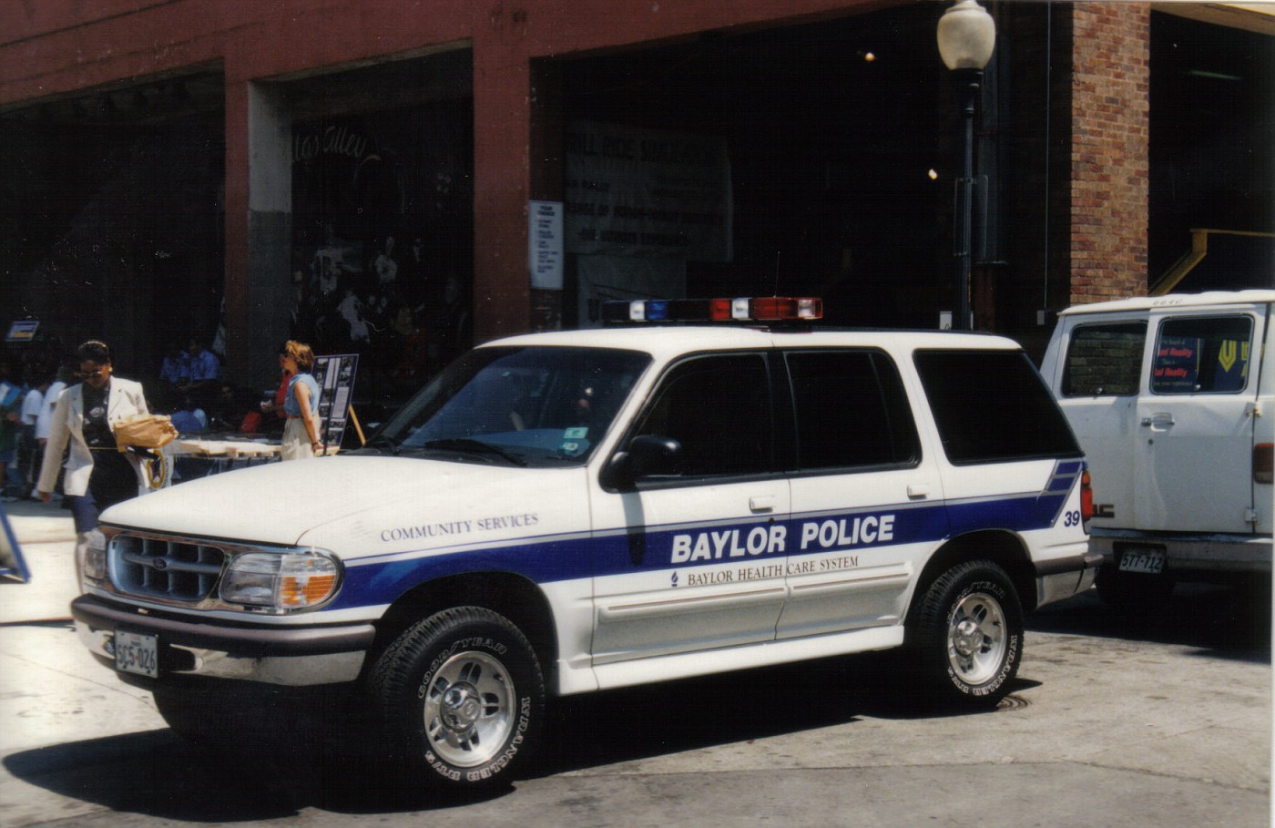 copcar dot com - The home of the American Police Car - Photo Archives