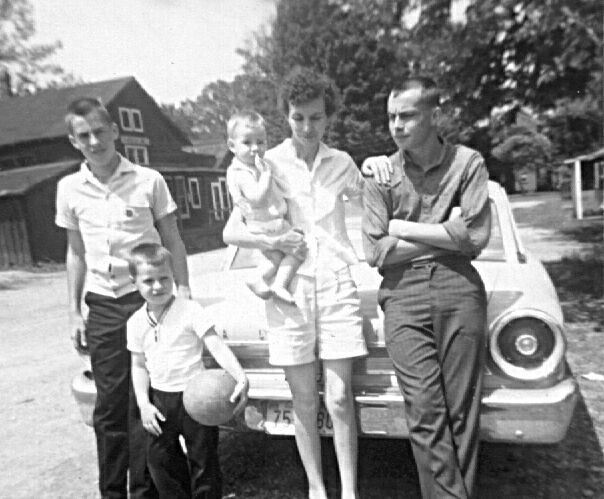 Photo: Lloyd Family in Circle | #13 - Historical Society Album #3 | E ...