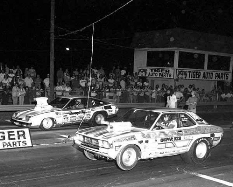 Photo: Cooney Hicks in his Hemi Colt match racing Bill Grumpy Jenkins ...